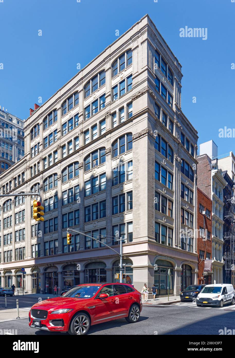 NYC Chinatown: Lafayette Street Building is a landmark office building ...