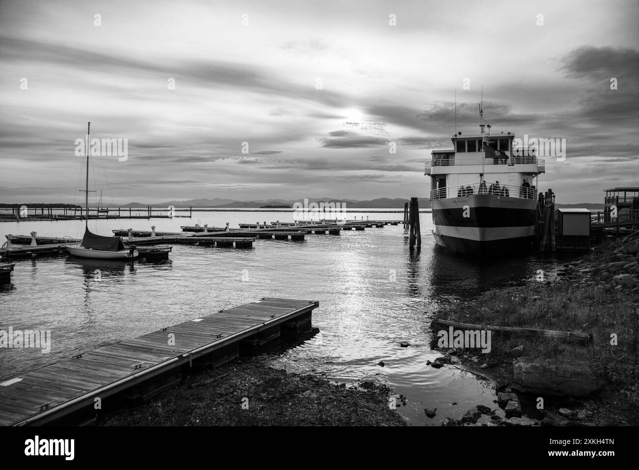 Pier on Lake Champlain at sunset, Burlington, Vermont, USA Stock Photo ...