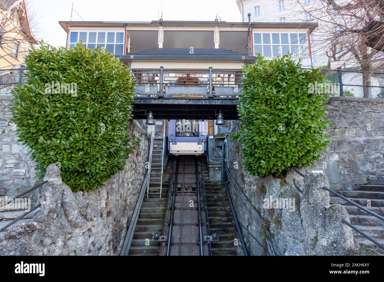 The como brunate cable car hi-res stock photography and images - Alamy