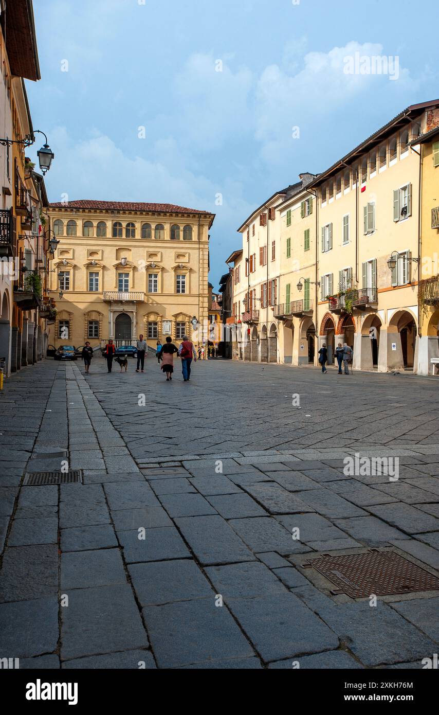 Italy Piedmont Biella - Biella Piazzo - Piazza Cisterna Stock Photo - Alamy