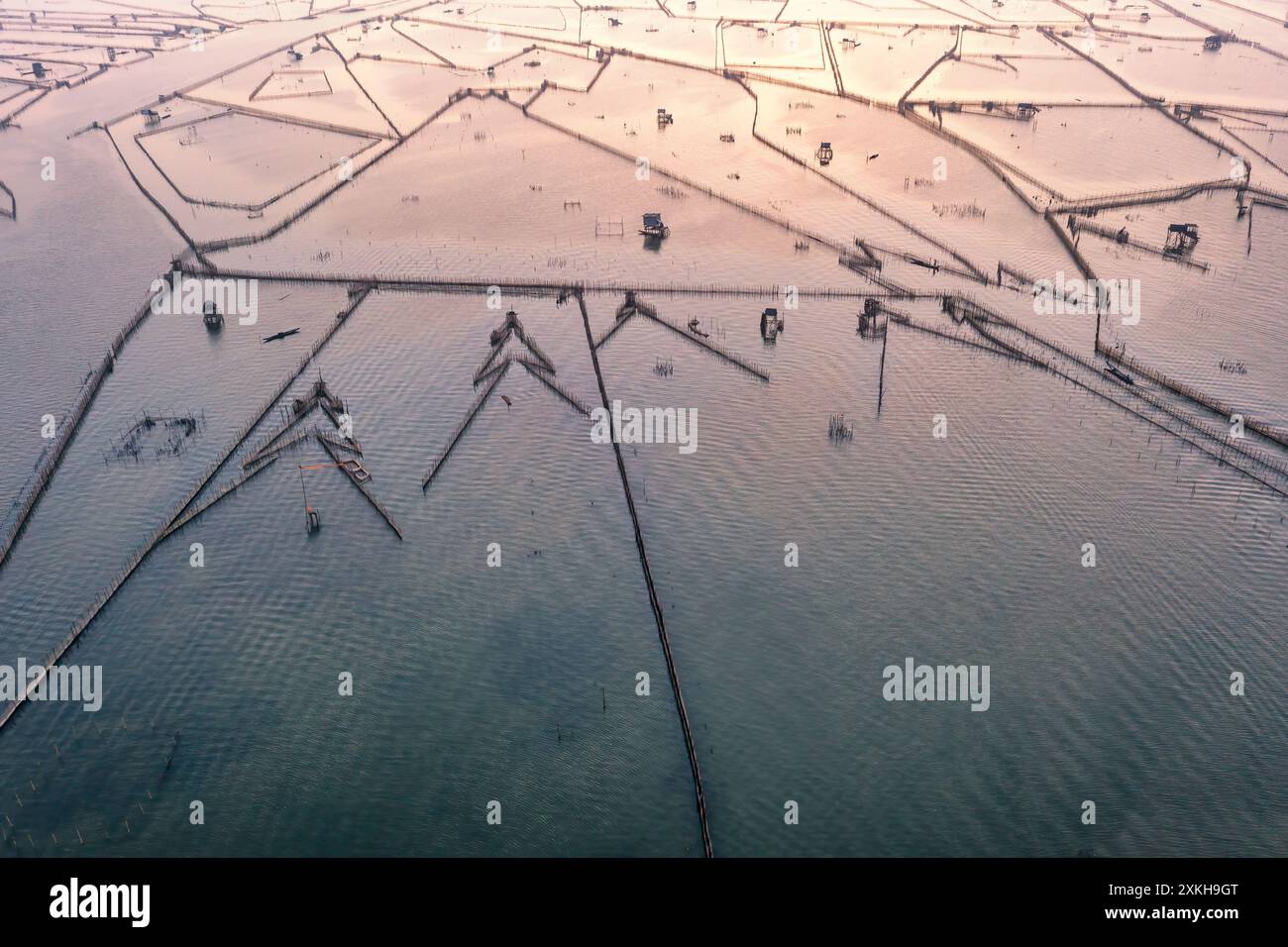 Chuon Lagoon, Hue belongs to the largest lagoon system in Vietnam ...