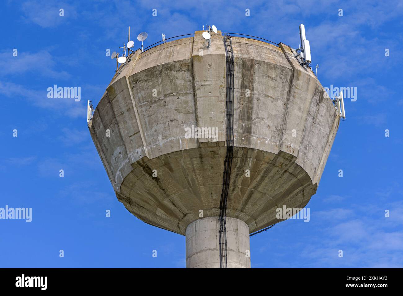 Water tower with antennas hi-res stock photography and images - Alamy