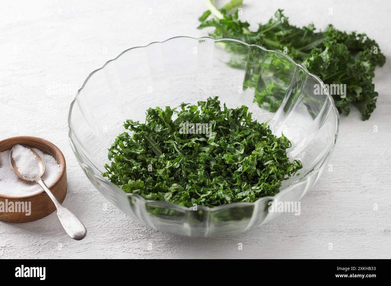 Preparing shredded leaves hi-res stock photography and images - Alamy