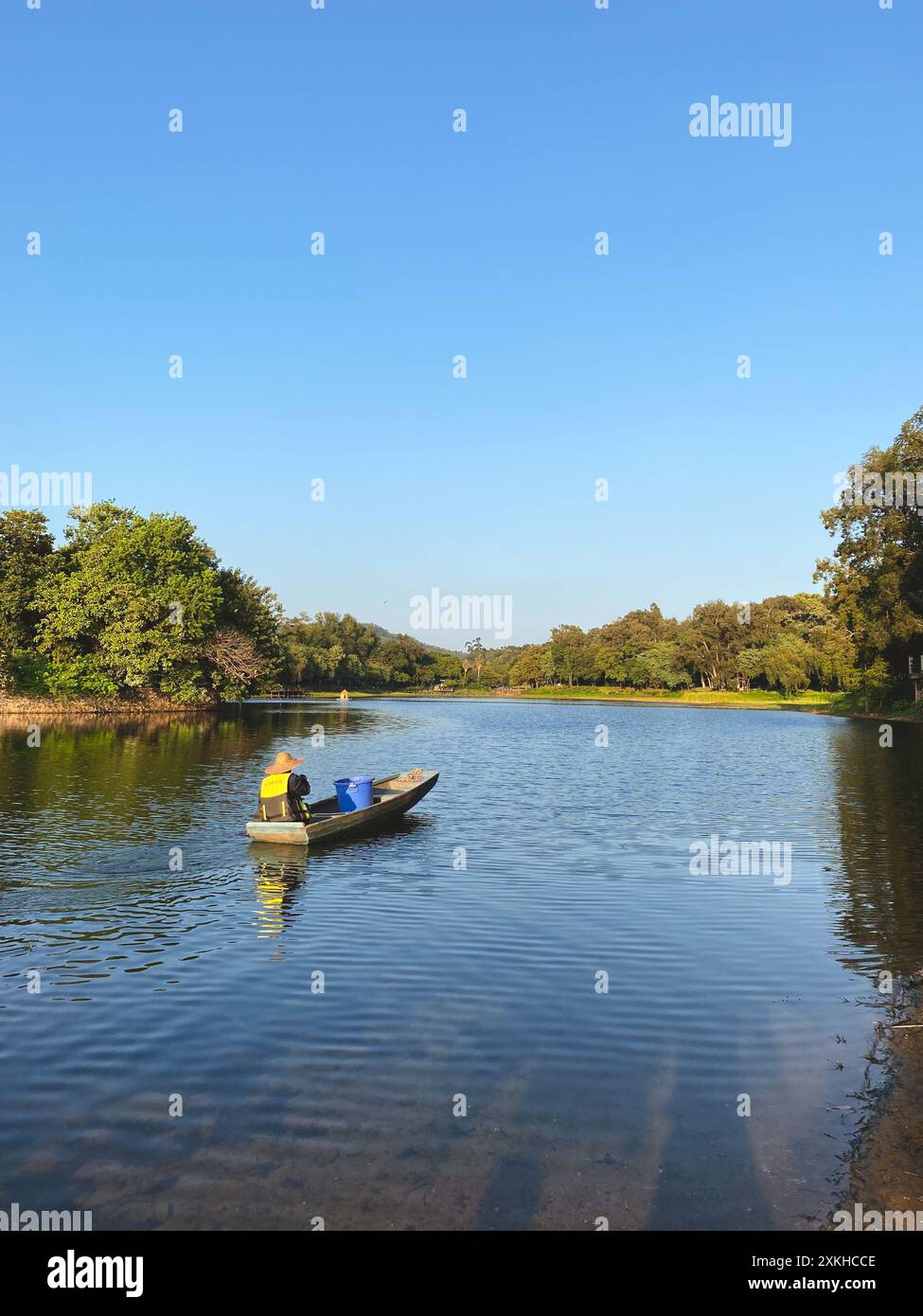 Landscape of luhu park in guangzhou china Stock Photo - Alamy