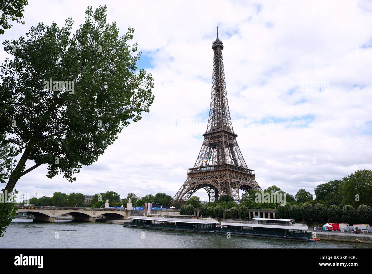 A general view of the river Seine and the Eiffel Tower, Paris. The ...