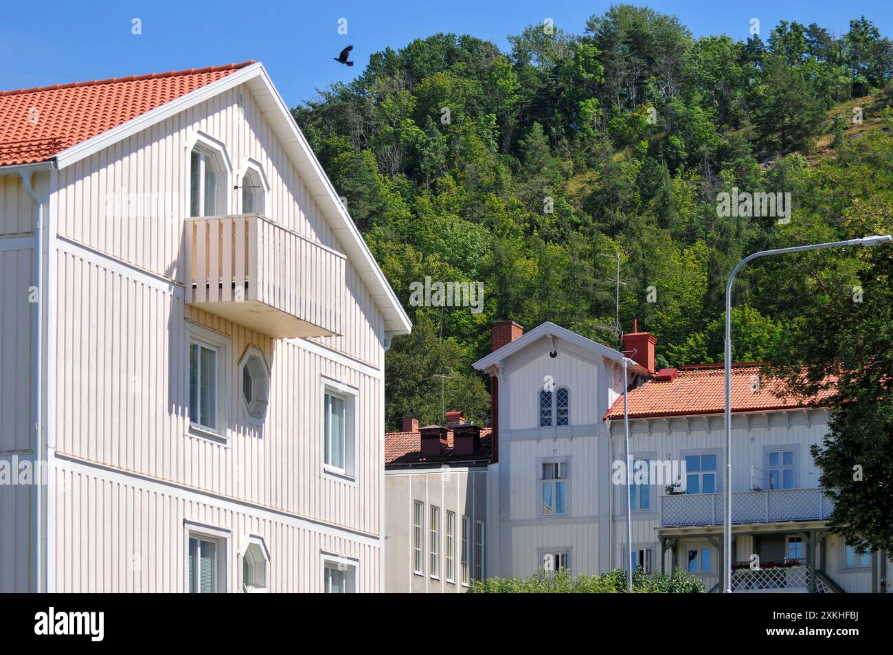 Apartment buildings on slope hi-res stock photography and images - Alamy
