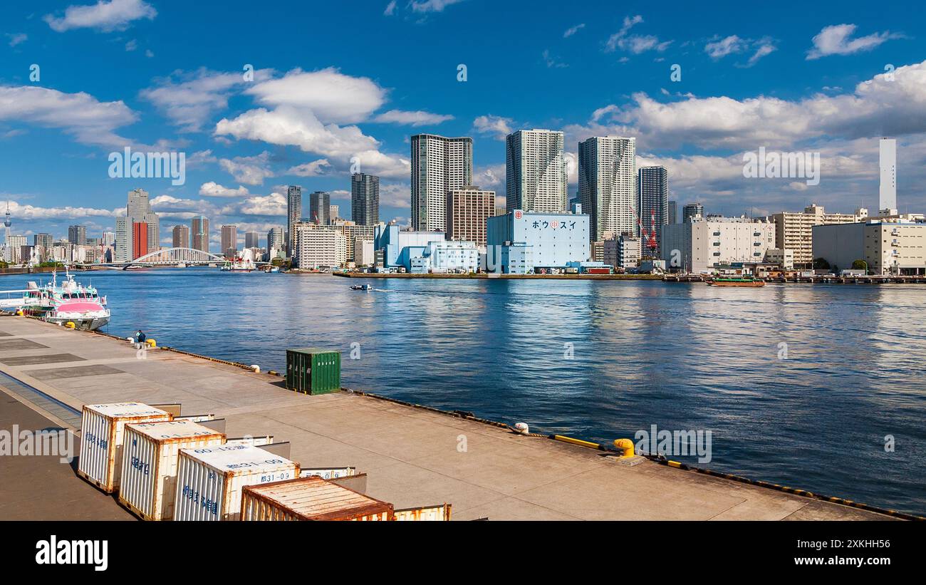 View of Tokyo Bay, Sumida River, Kachidoki, Harumi and Skytree from ...