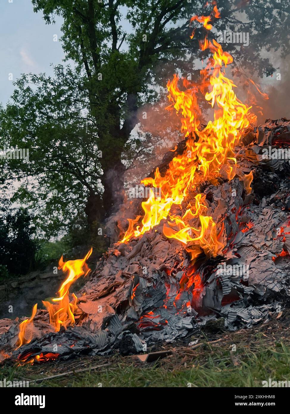 Non flamable hi-res stock photography and images - Alamy