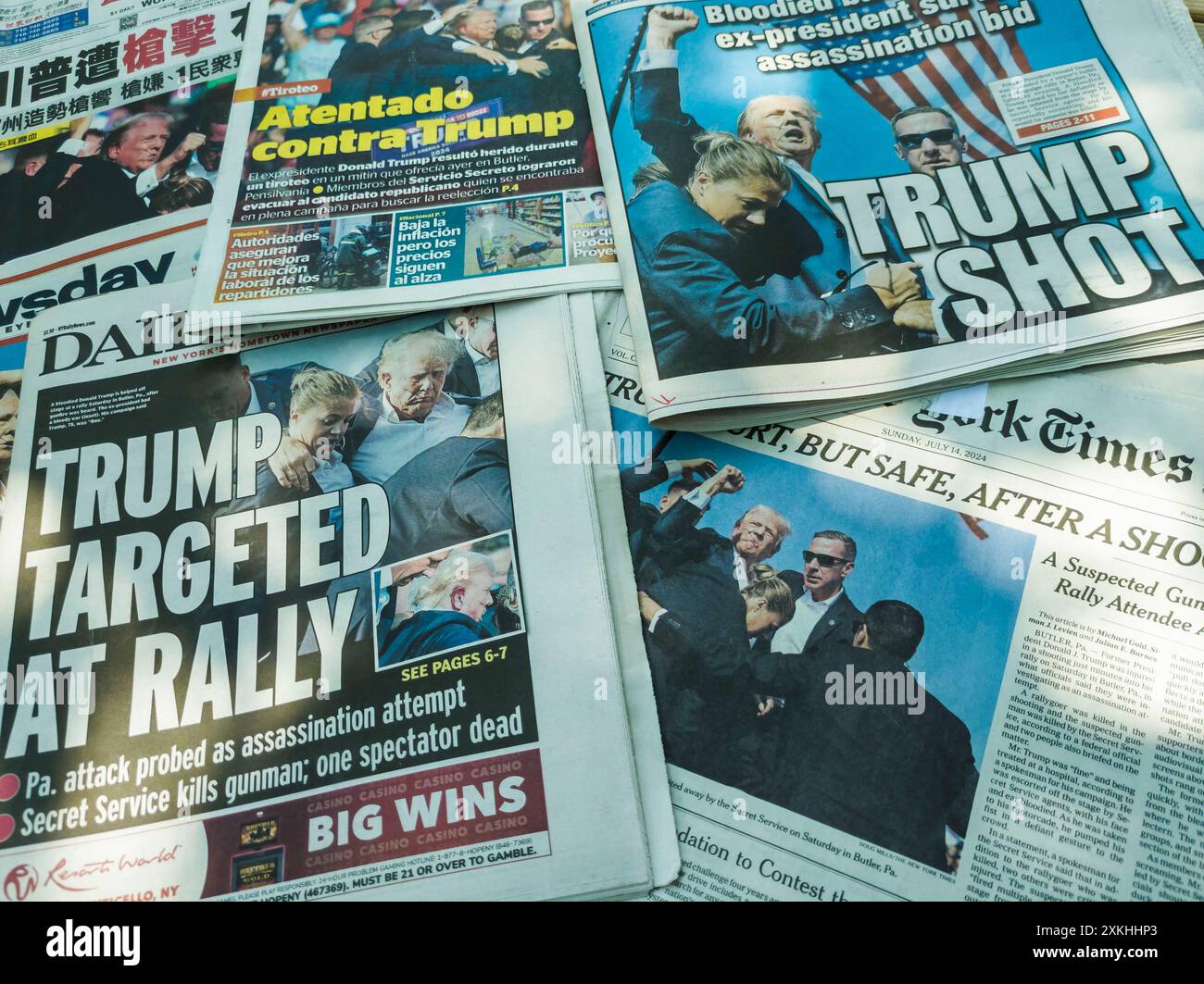 Donald trump rally front page hi-res stock photography and images - Alamy