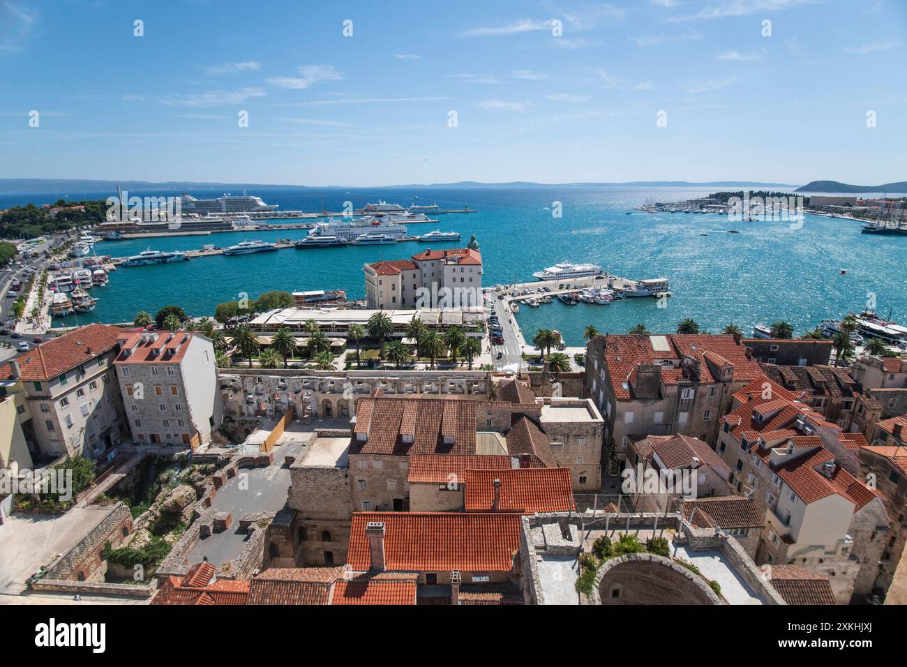 Panoramic view split hi-res stock photography and images - Alamy