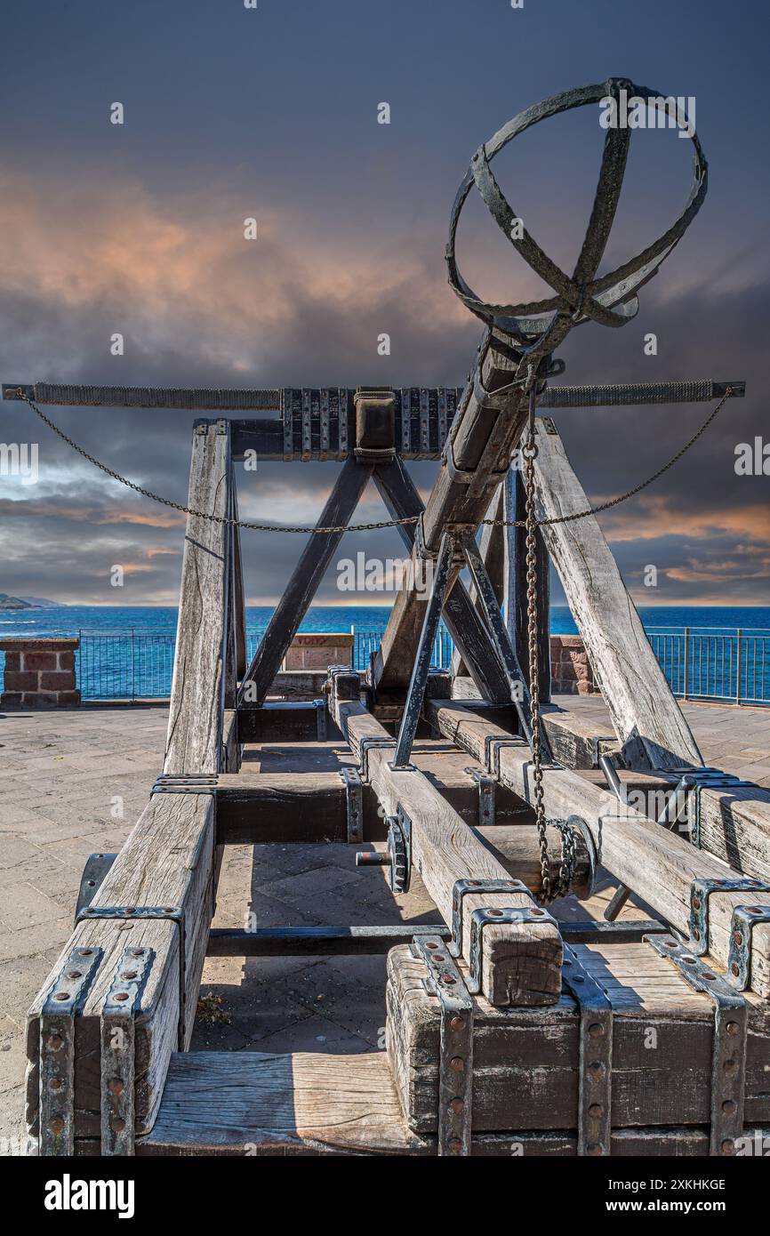 Catapult from the Muralla del Carme or Catapulte bastioni Cristoforo ...