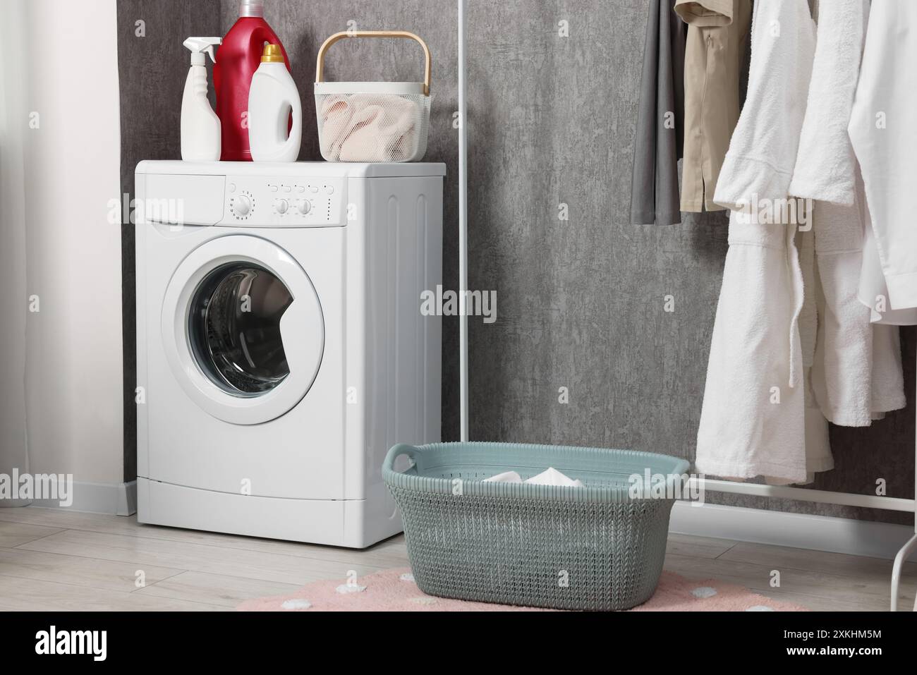 Modern washing machine rack hi-res stock photography and images - Alamy