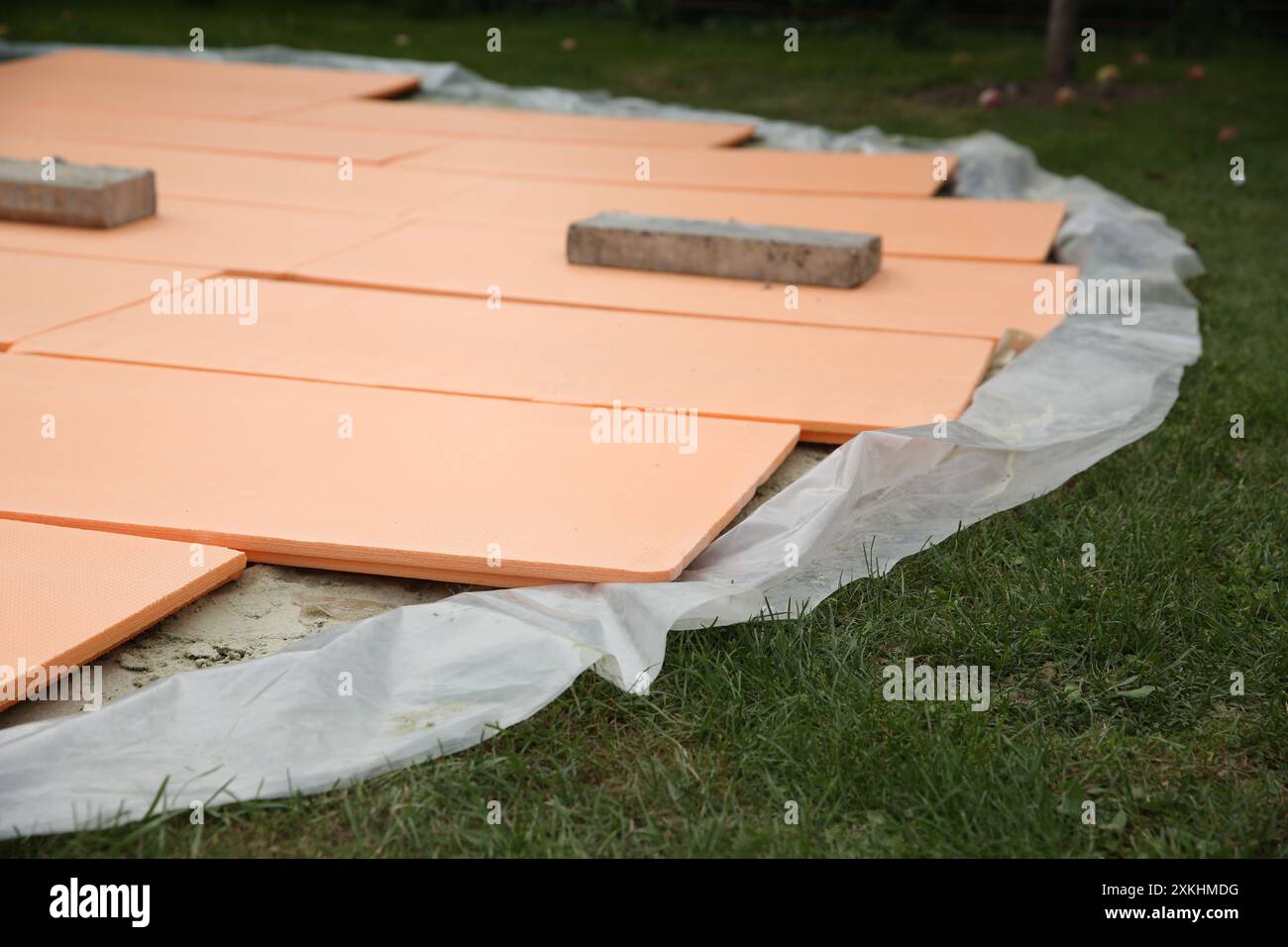 Polystyrene tiles hi-res stock photography and images - Alamy