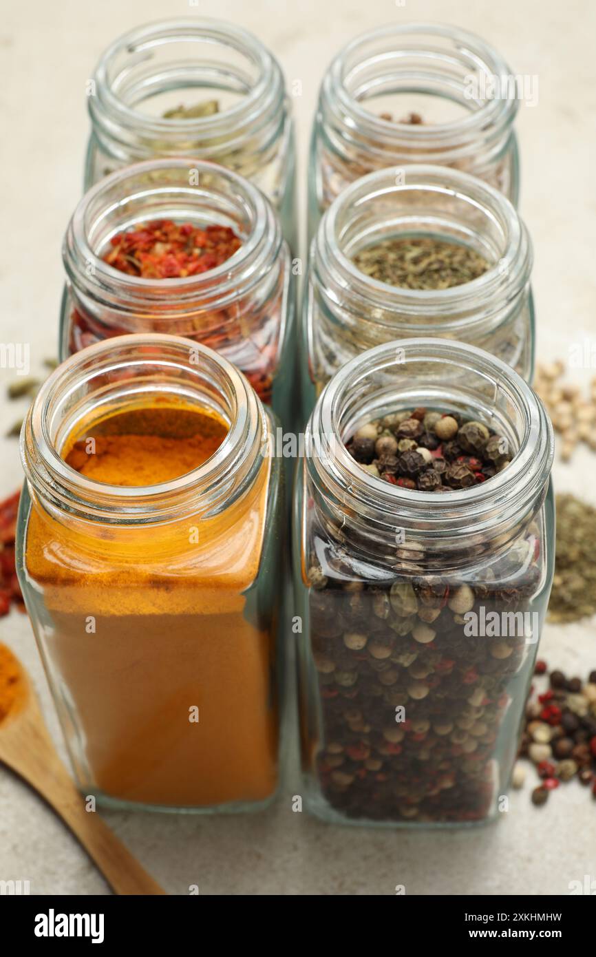 Grey spice jars hi-res stock photography and images - Alamy