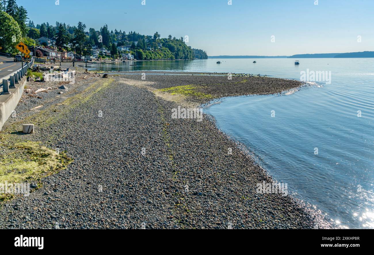 A small cove with waterfront homes in Redondo Beach, Washington Stock ...