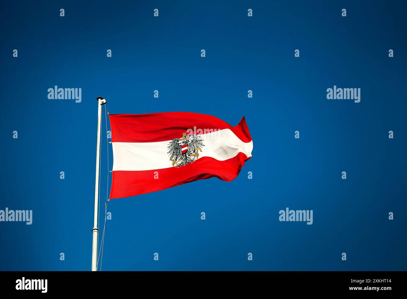 Fahnenmast hintergrund hi-res stock photography and images - Alamy