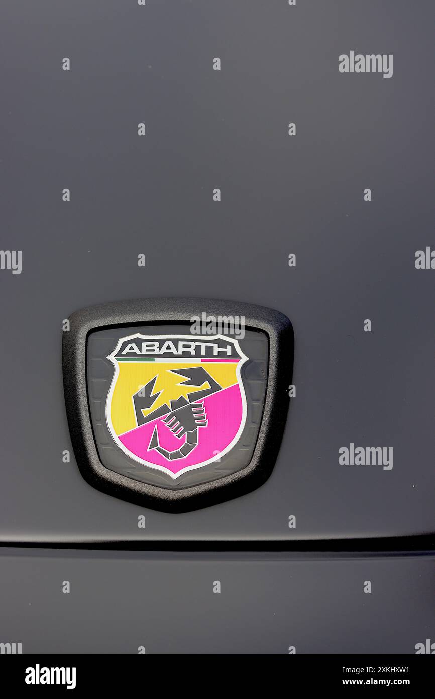 Abarth tuning badge mounted on the bonnet of a 2024 Fiat 500e Abarth ...