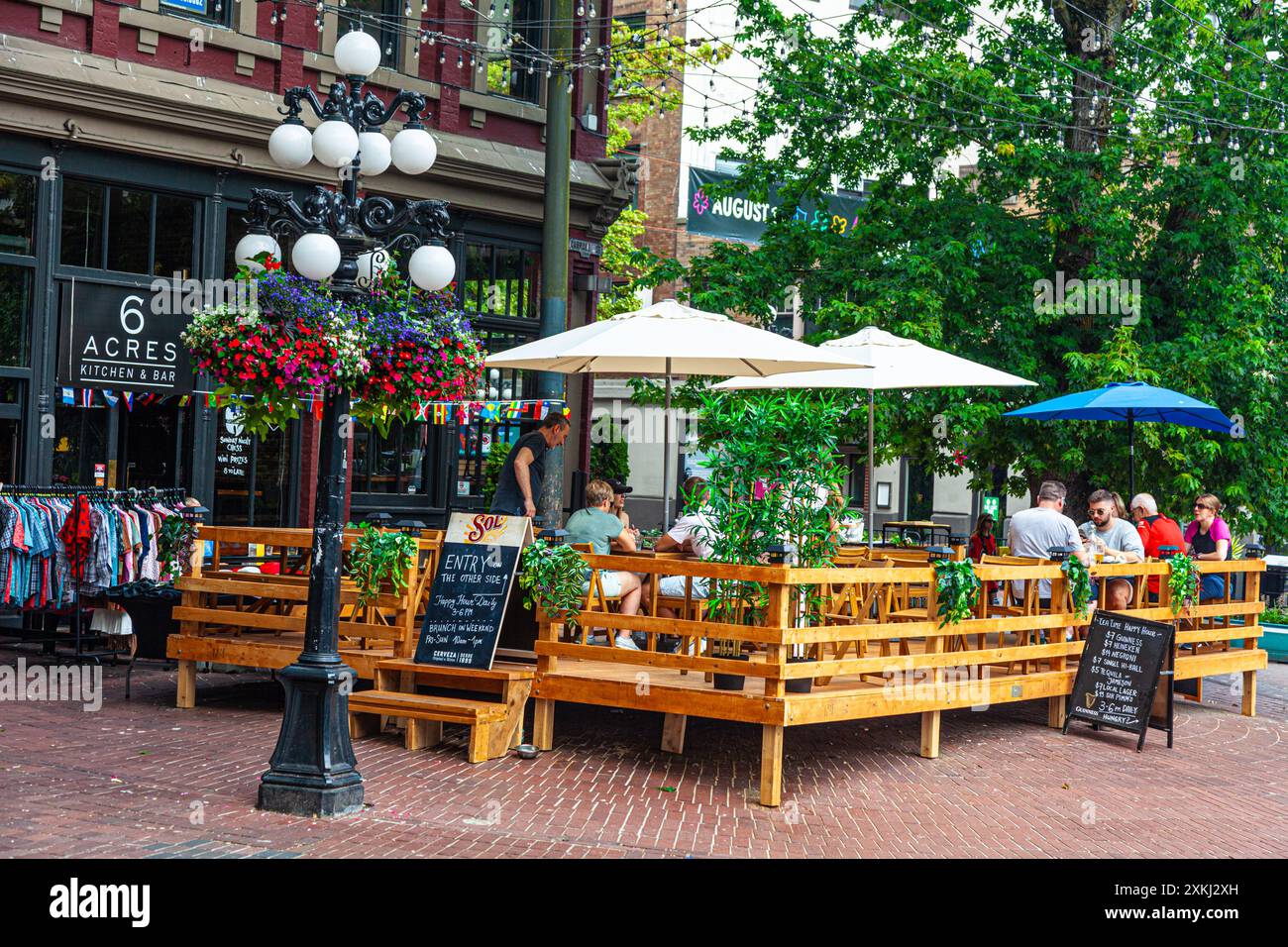 Outdoor deck of a Gastown restaurant in Gastown Vancouver Canada Stock ...