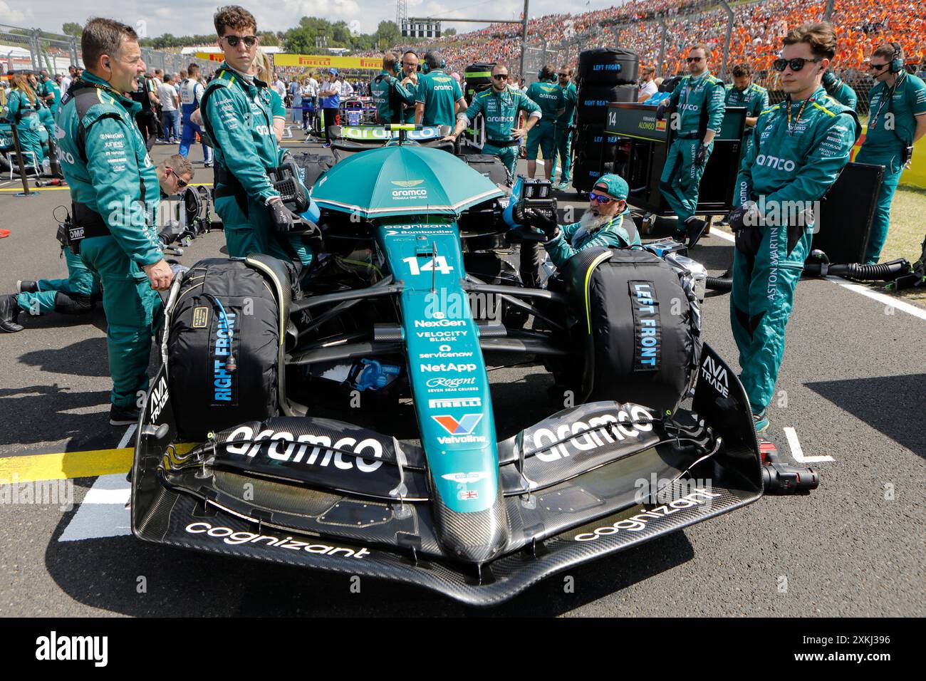 Formula 1 grid 2024 hi-res stock photography and images - Alamy
