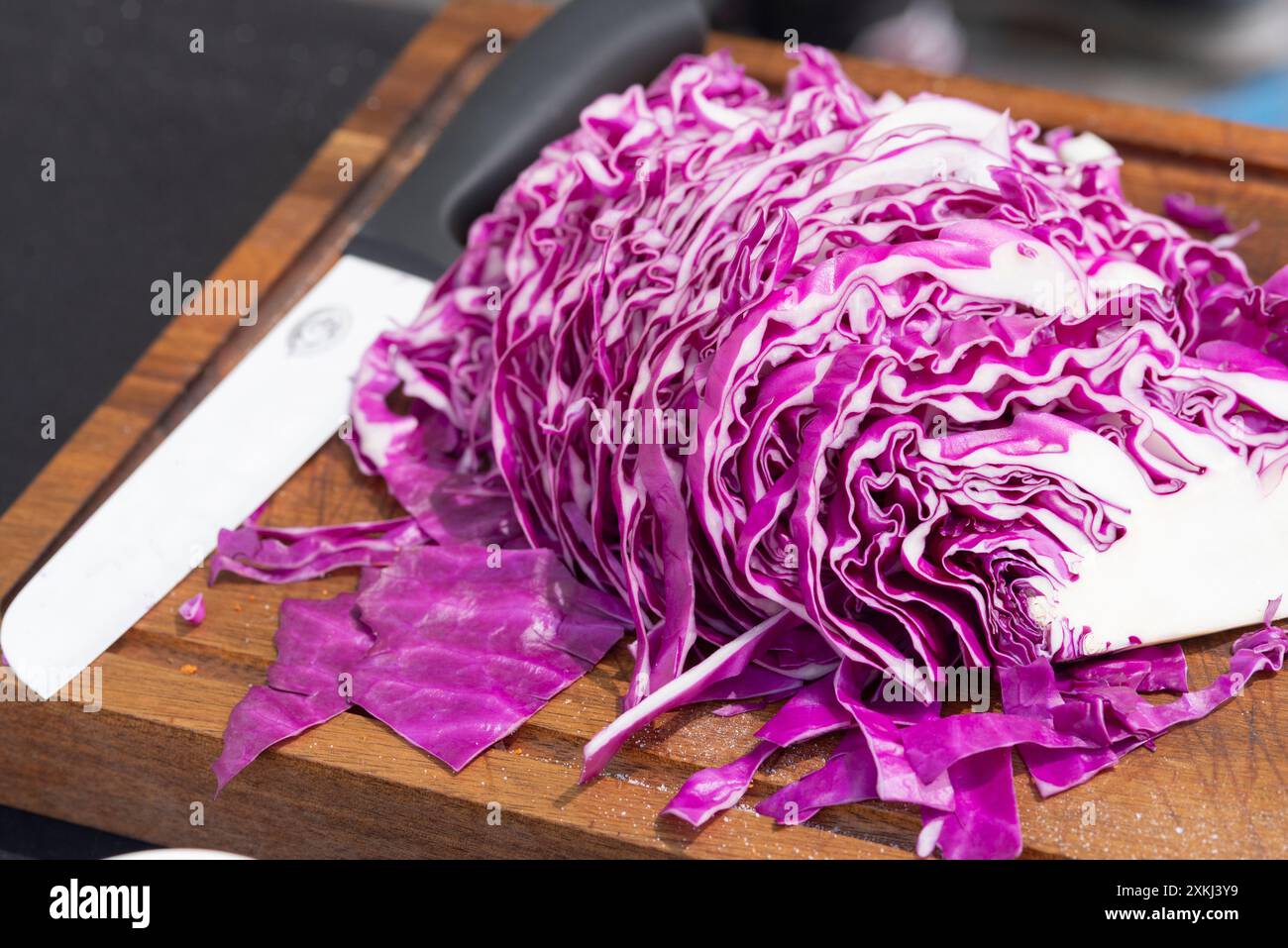 Cross section close up red cabbage hi-res stock photography and images ...