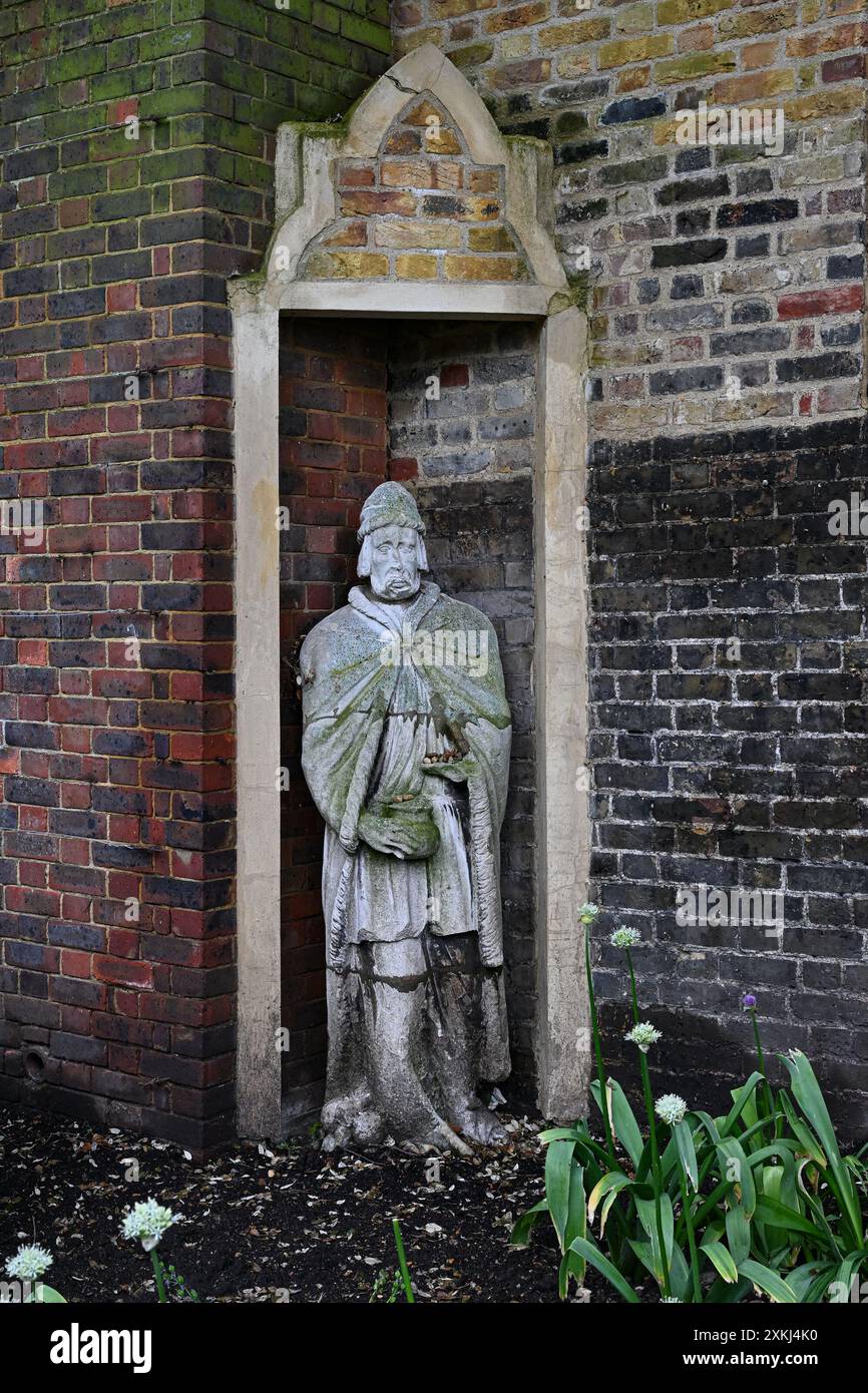 Un-named, sad, meloncholic, statue, corner , wall, Holland Park ...