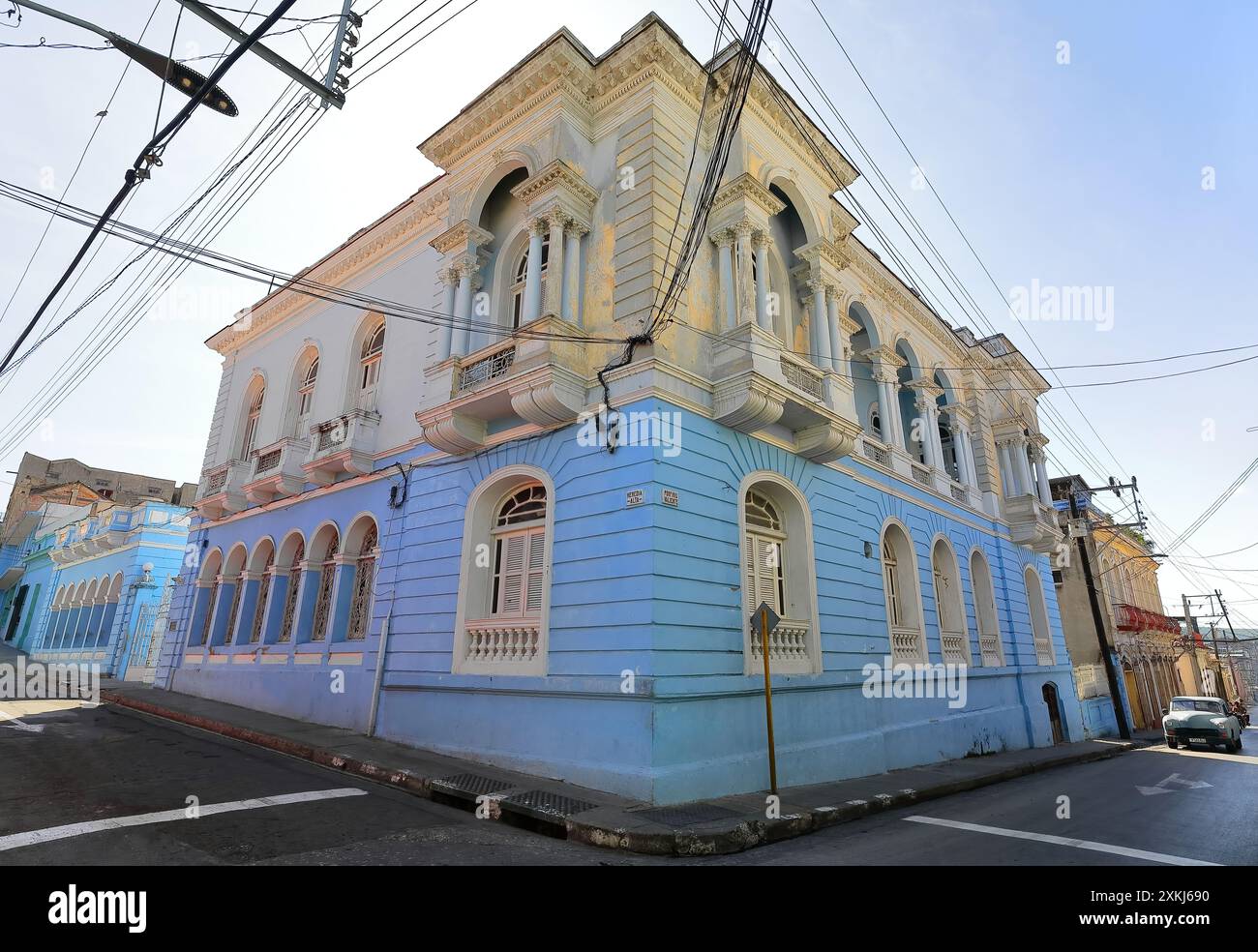 521 Eclectic style building from the early 1900s painted blue and white ...