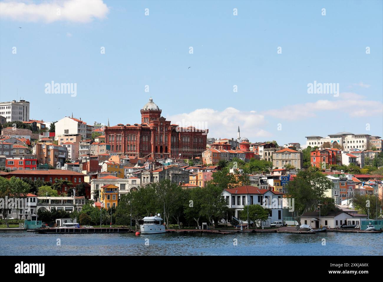 Istanbul vom Meer, am Schiff Stock Photo - Alamy