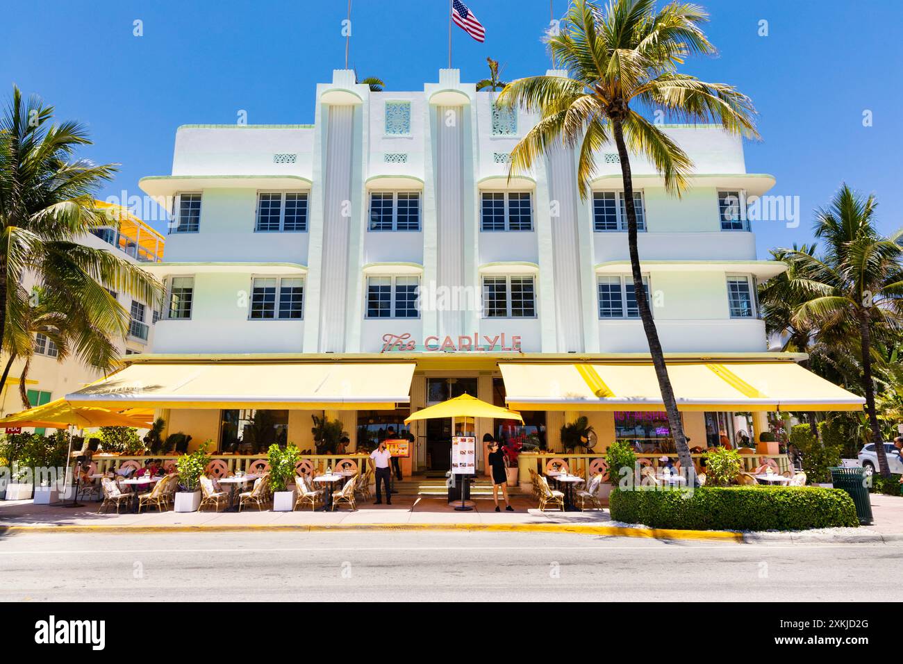 Exterior of pastel art deco style The Carlyle Hotel along Ocean Drive ...
