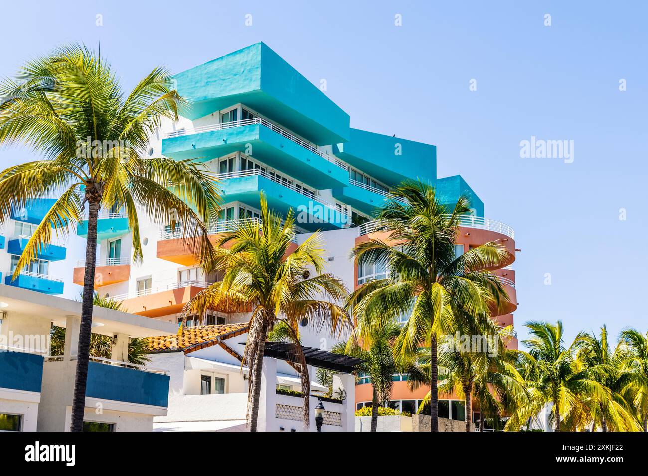 Coloured pastel building hi-res stock photography and images - Alamy