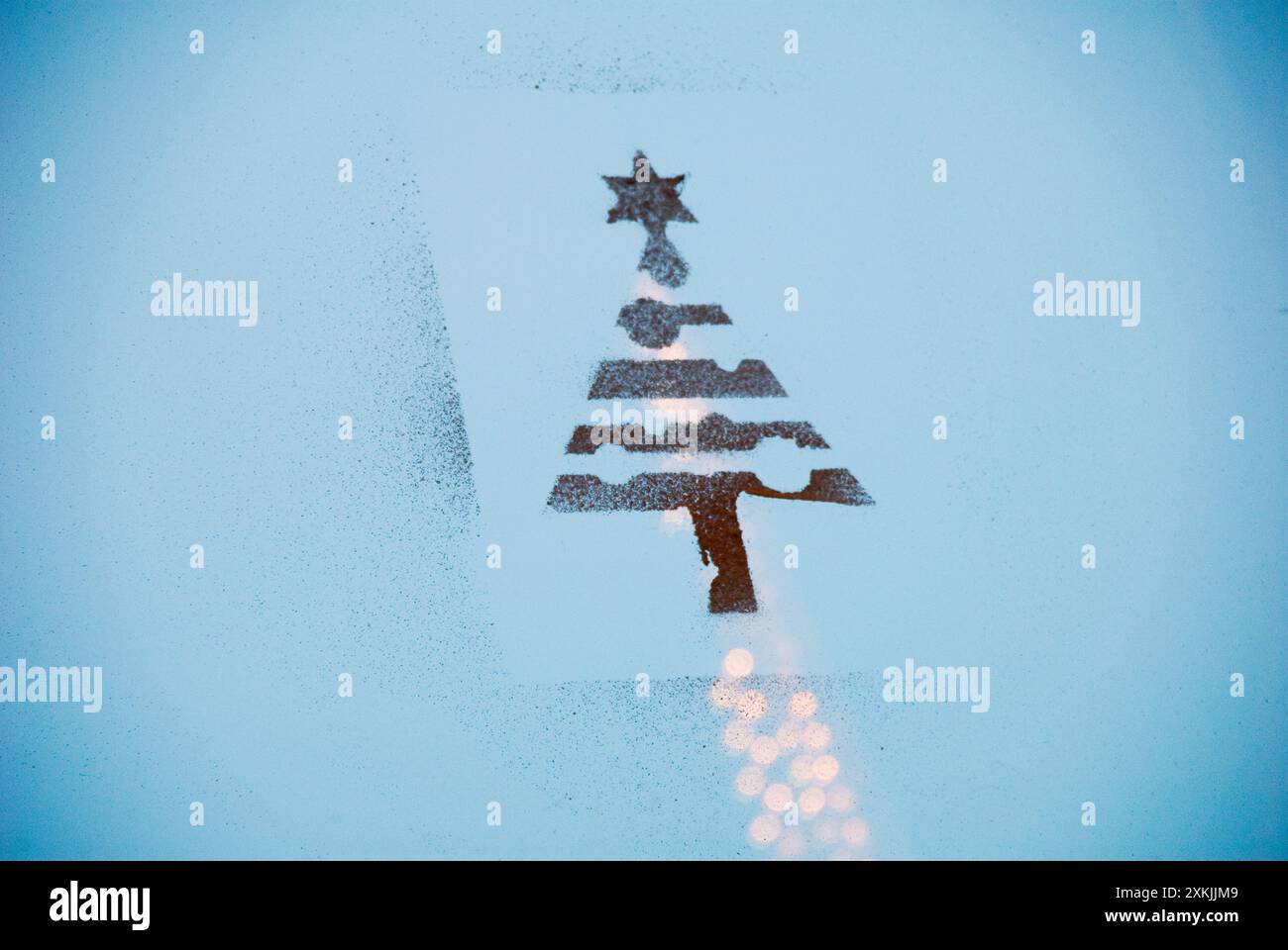 Christmas tree window stencil Stock Photo - Alamy