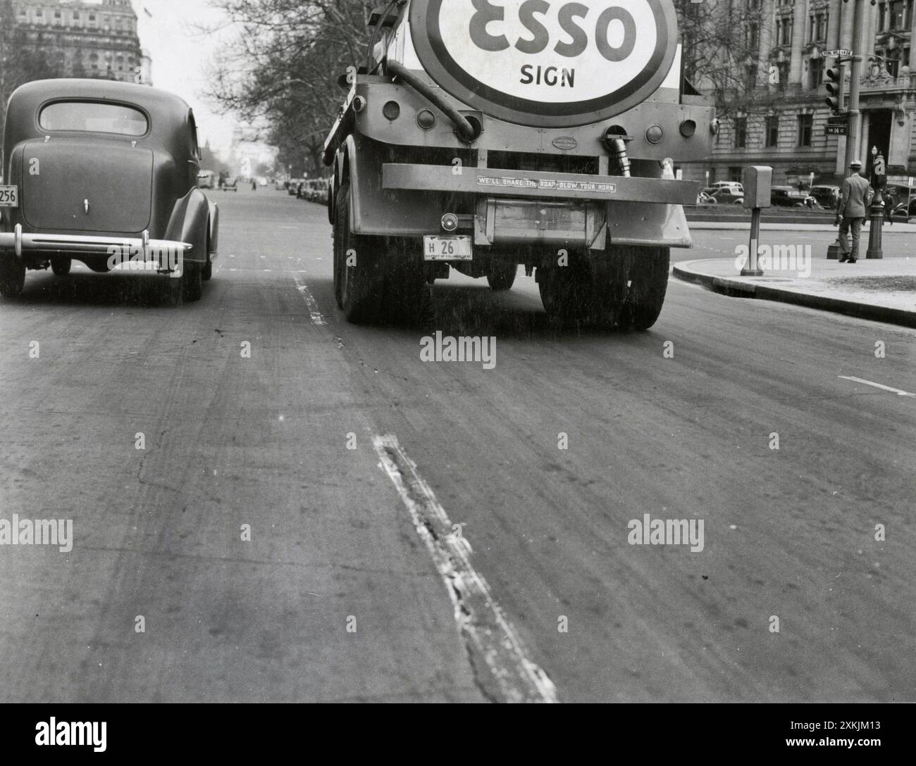 Esso Gasoline Truck 1938 Stock Photo - Alamy