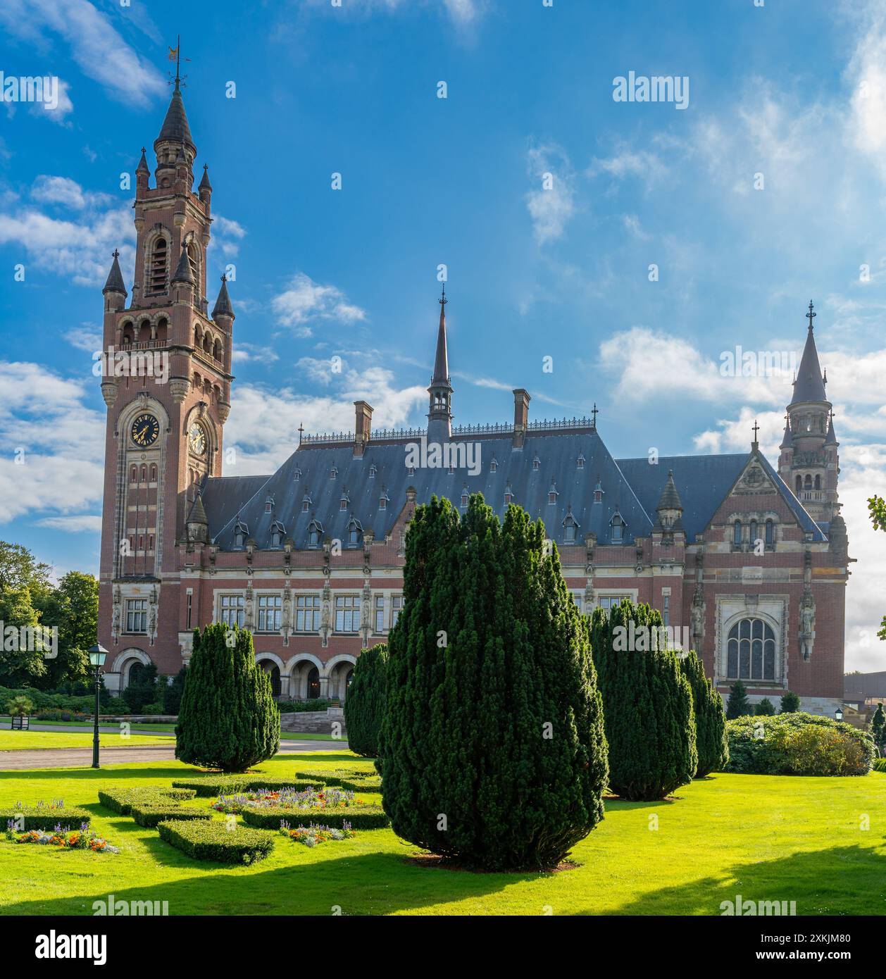 International peace garden hi-res stock photography and images - Alamy