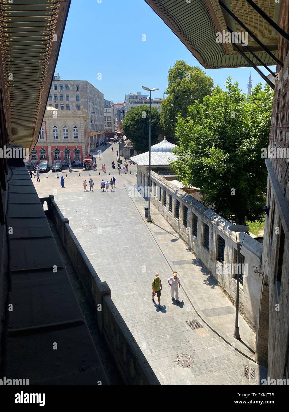 A view from the Hunkar Kasrı of the Yeni Mosque Complex in Istanbul ...
