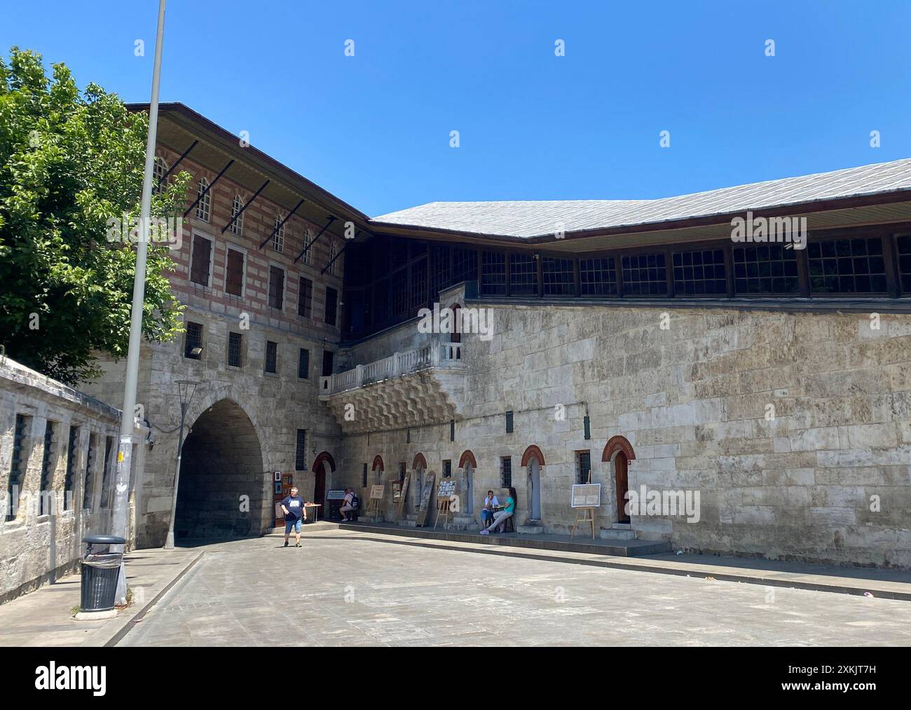 A view from the Hunkar Kasrı of the Yeni Mosque Complex in Istanbul ...