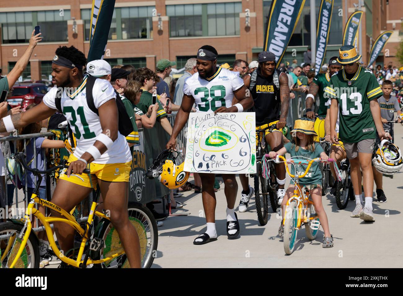 Green Bay Packers' Ellis Merriweather (38) before an NFL football ...