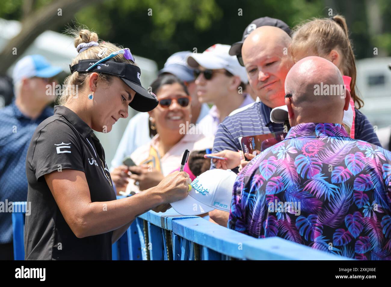 SYLVANIA, OH - JULY 20: Lexi Thompson signs autographs for fans after ...