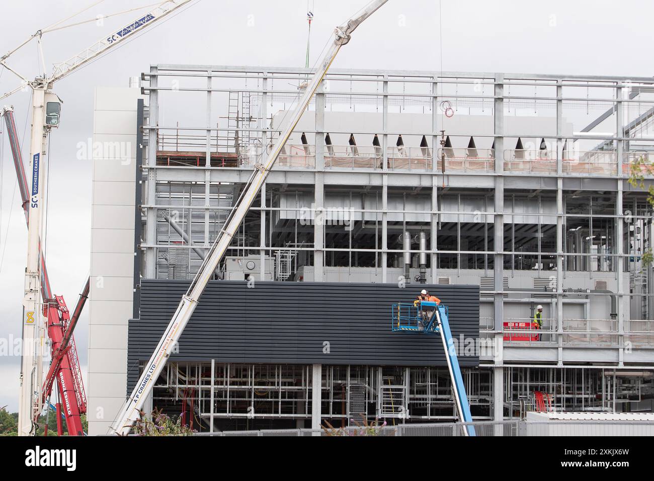 Slough, Berkshire, UK. 23rd July, 2024. Construction work is continuing ...
