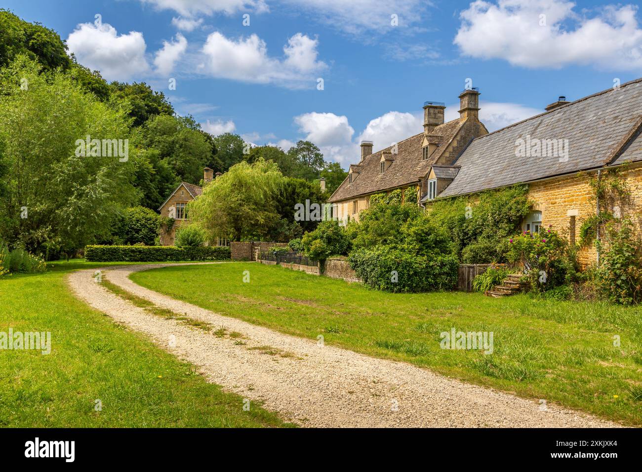 Upper Slaughter Scenic View, Cotswold Village Stock Photo - Alamy