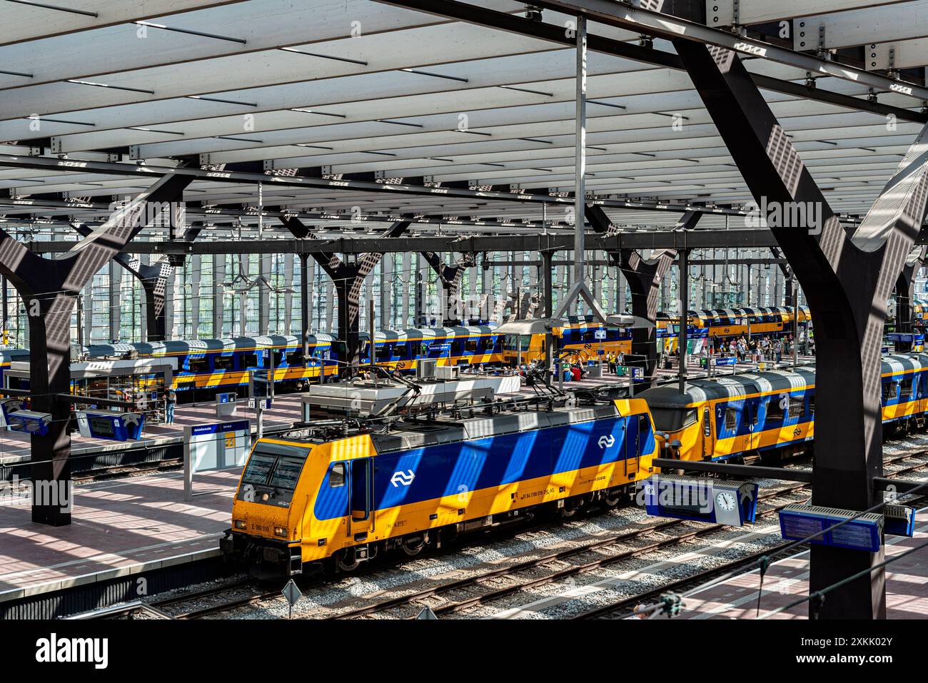 Intercity Trains Intercity Trains at Rotterdam Central Station ...