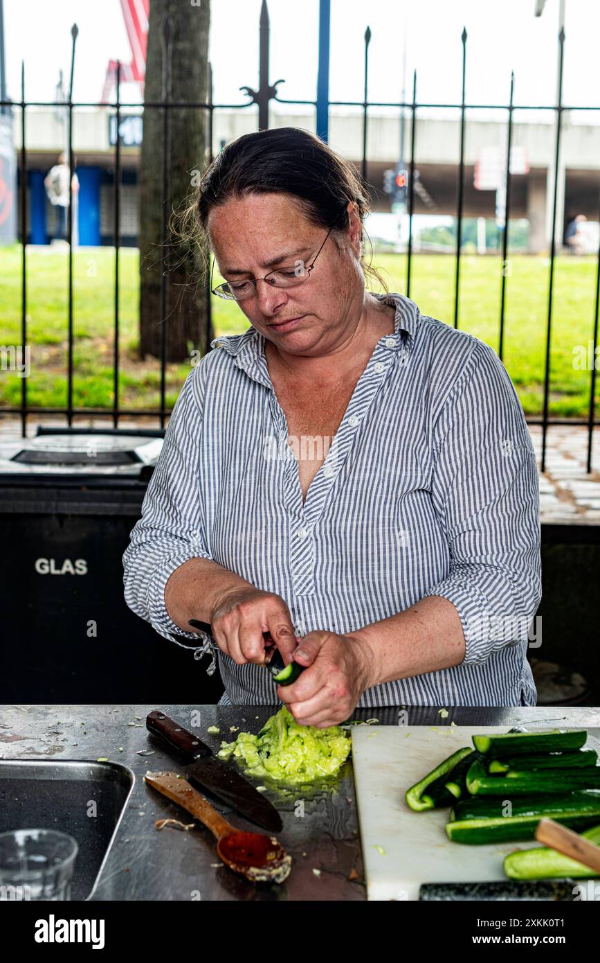 Gemeinschaftsaktivitat hi-res stock photography and images - Alamy