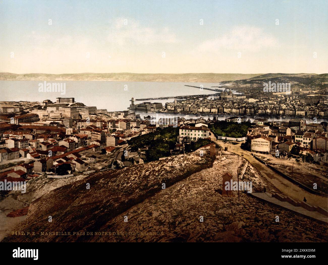 1800 notre dame hi-res stock photography and images - Alamy