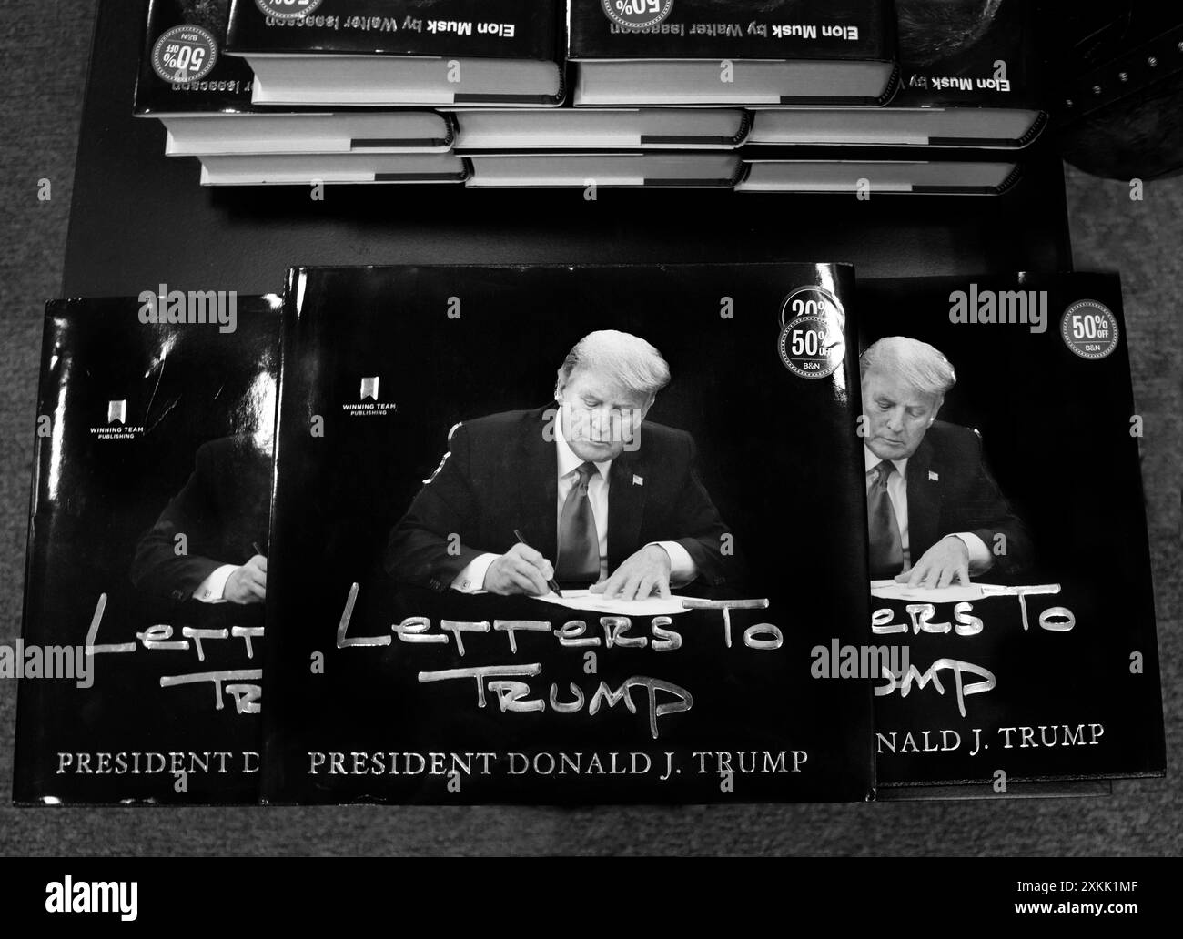 Donald trump letters Black and White Stock Photos & Images - Alamy
