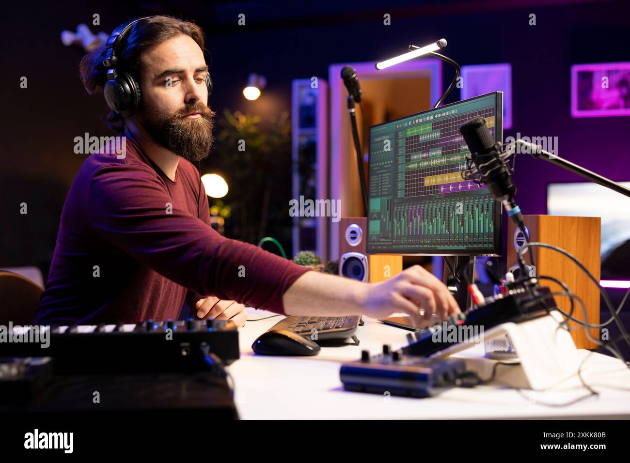 Sound engineer twisting pre hi-res stock photography and images - Alamy