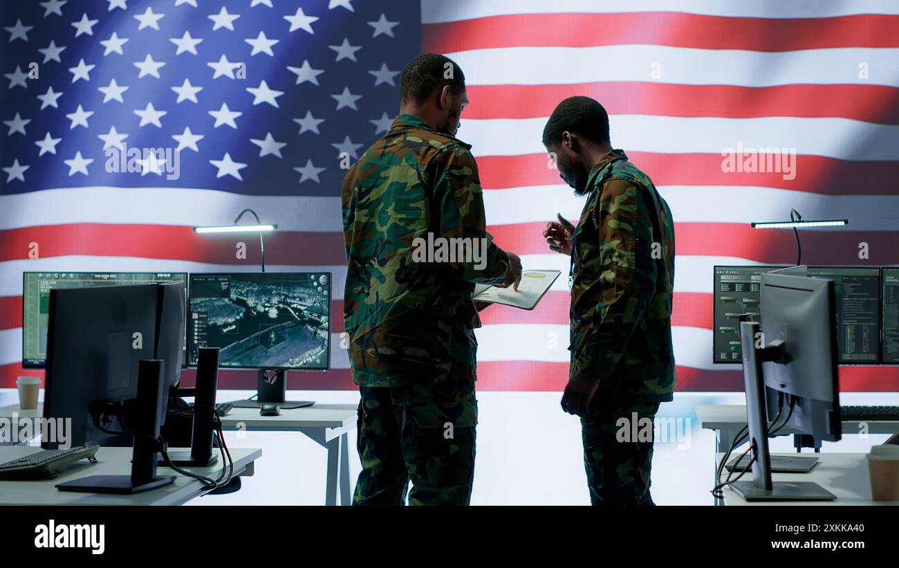Us Soldiers In A High Tech Command Center Protecting Classified