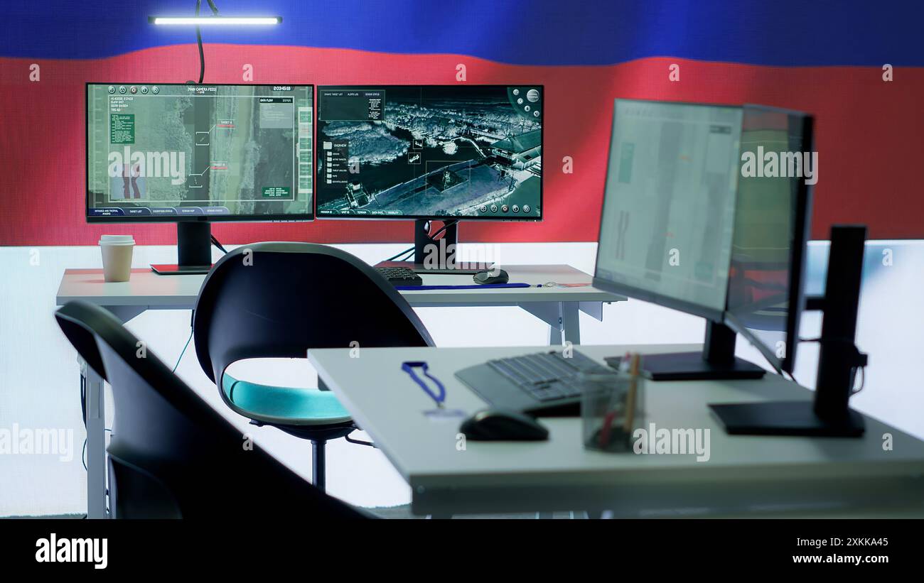 Control room screen world map hi-res stock photography and images - Alamy