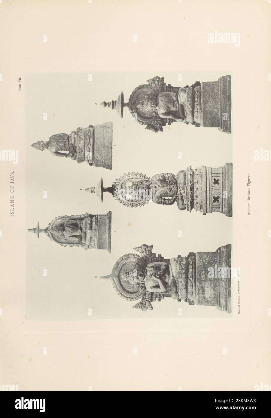 Bronze animal figures hi-res stock photography and images - Alamy