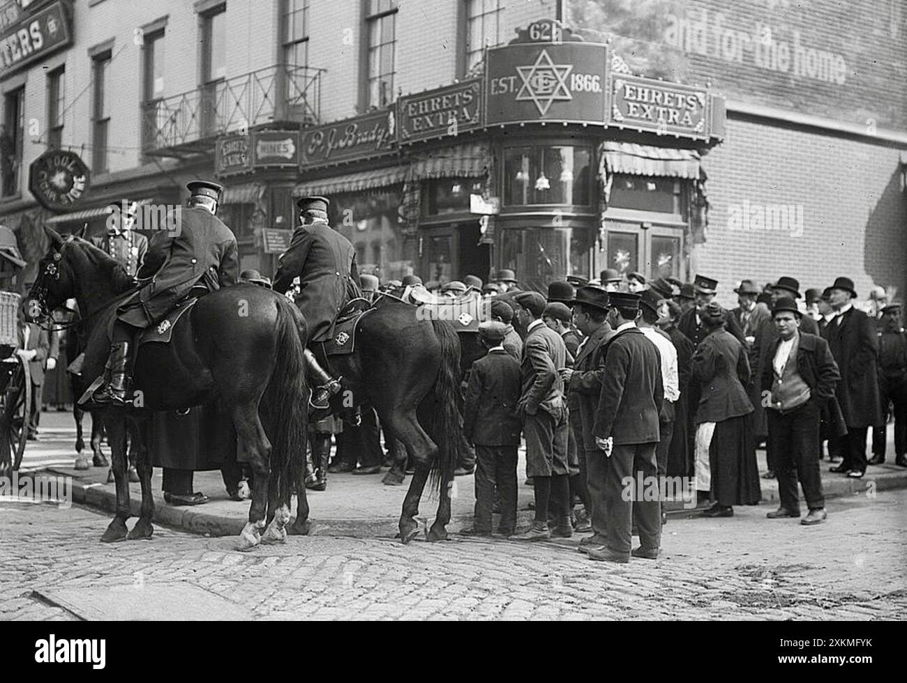 American express 1900 hi-res stock photography and images - Alamy