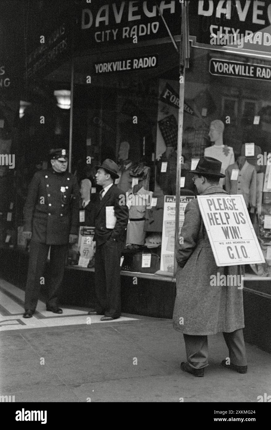 Strike pickets, New York City, December 1937 Stock Photo - Alamy