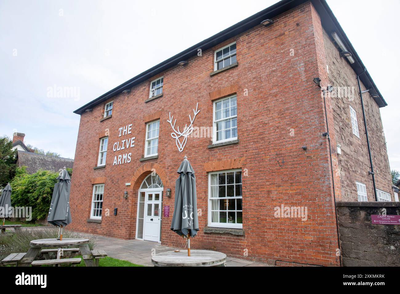 Ludlow Shropshire, Georgian architecture of The Clive Arms hotel and ...
