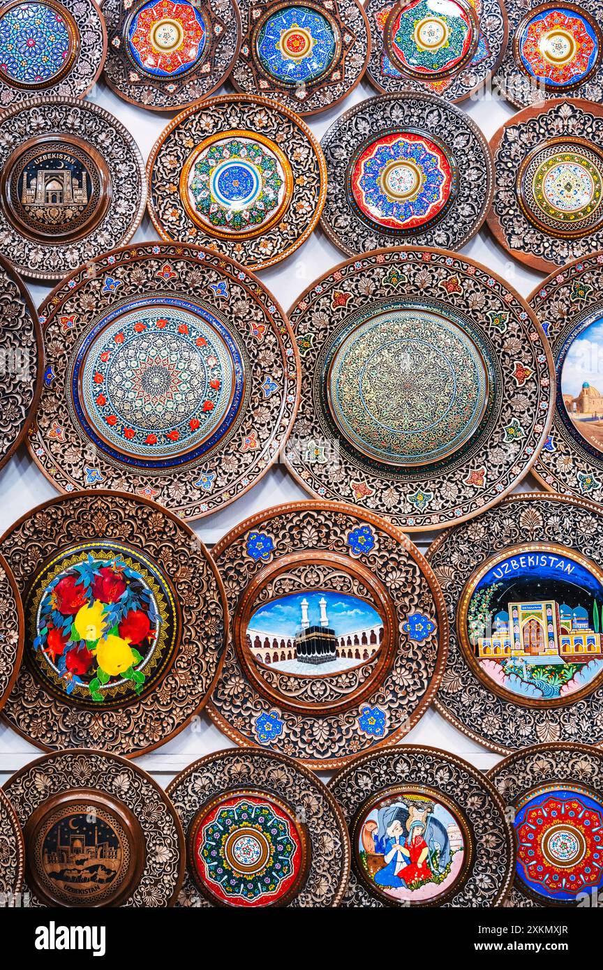 handmade Uzbek wooden gift plates with wood carvings hand-painted asian ...